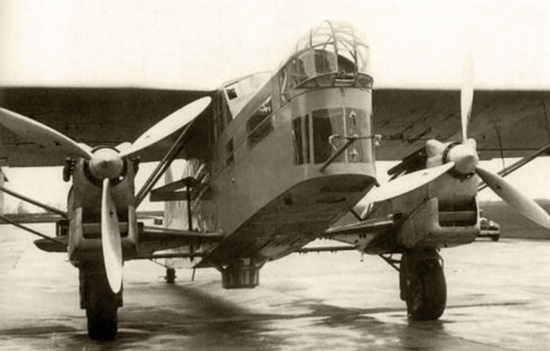 Asisbiz French Airforce Potez 540 At A Dispersal Area France Ebay 01