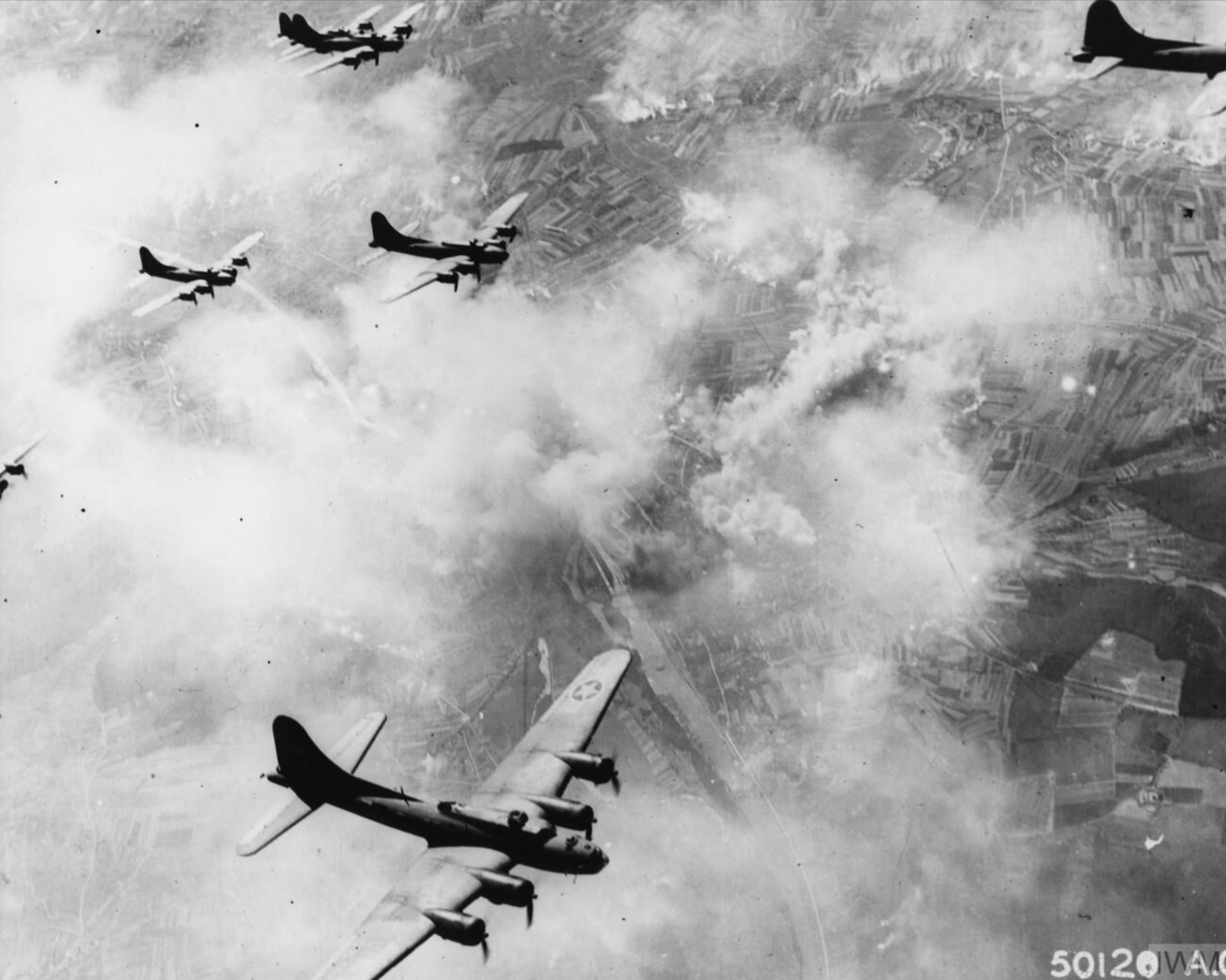 Asisbiz Boeing B-17F Fortresses 305th Bomb Group during a raid over ...