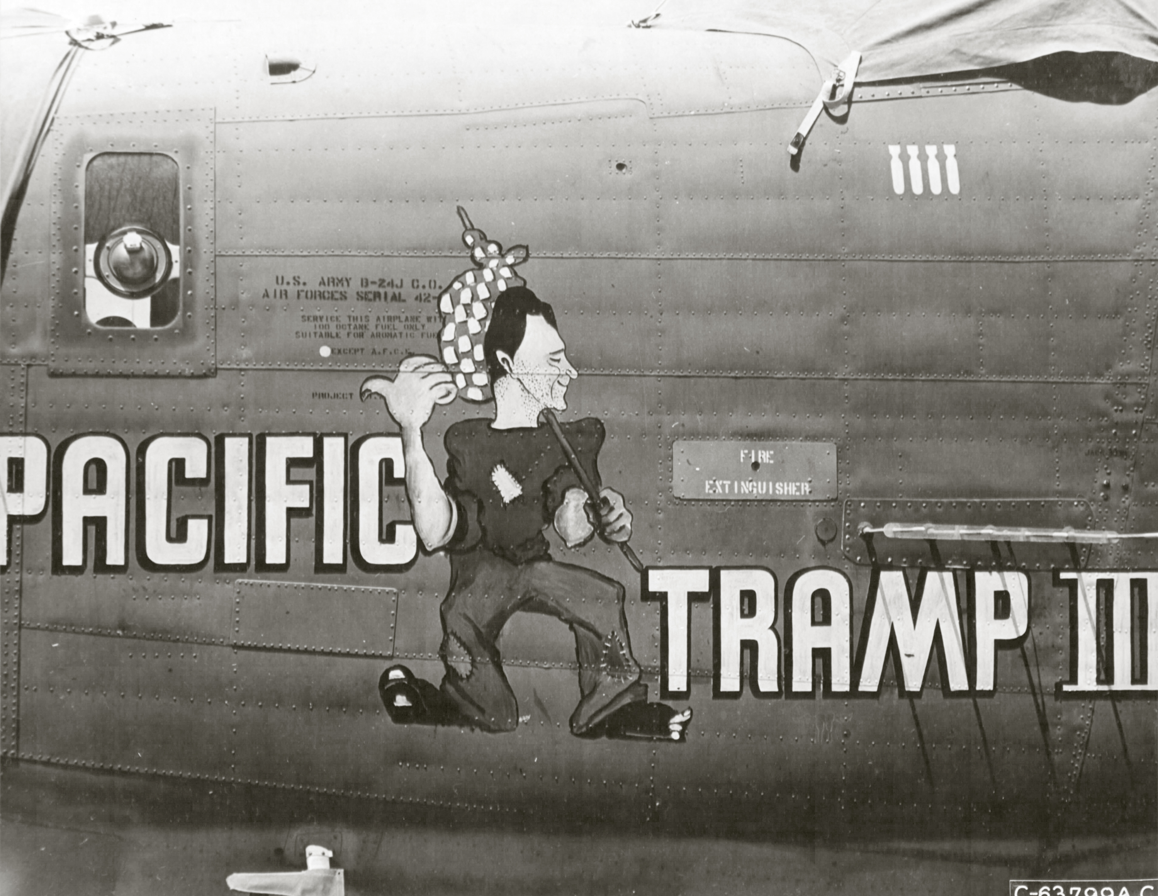 Asisbiz 42-109936 B-24J Liberator 7AF 11BG Pacific Tramp III fitted ...