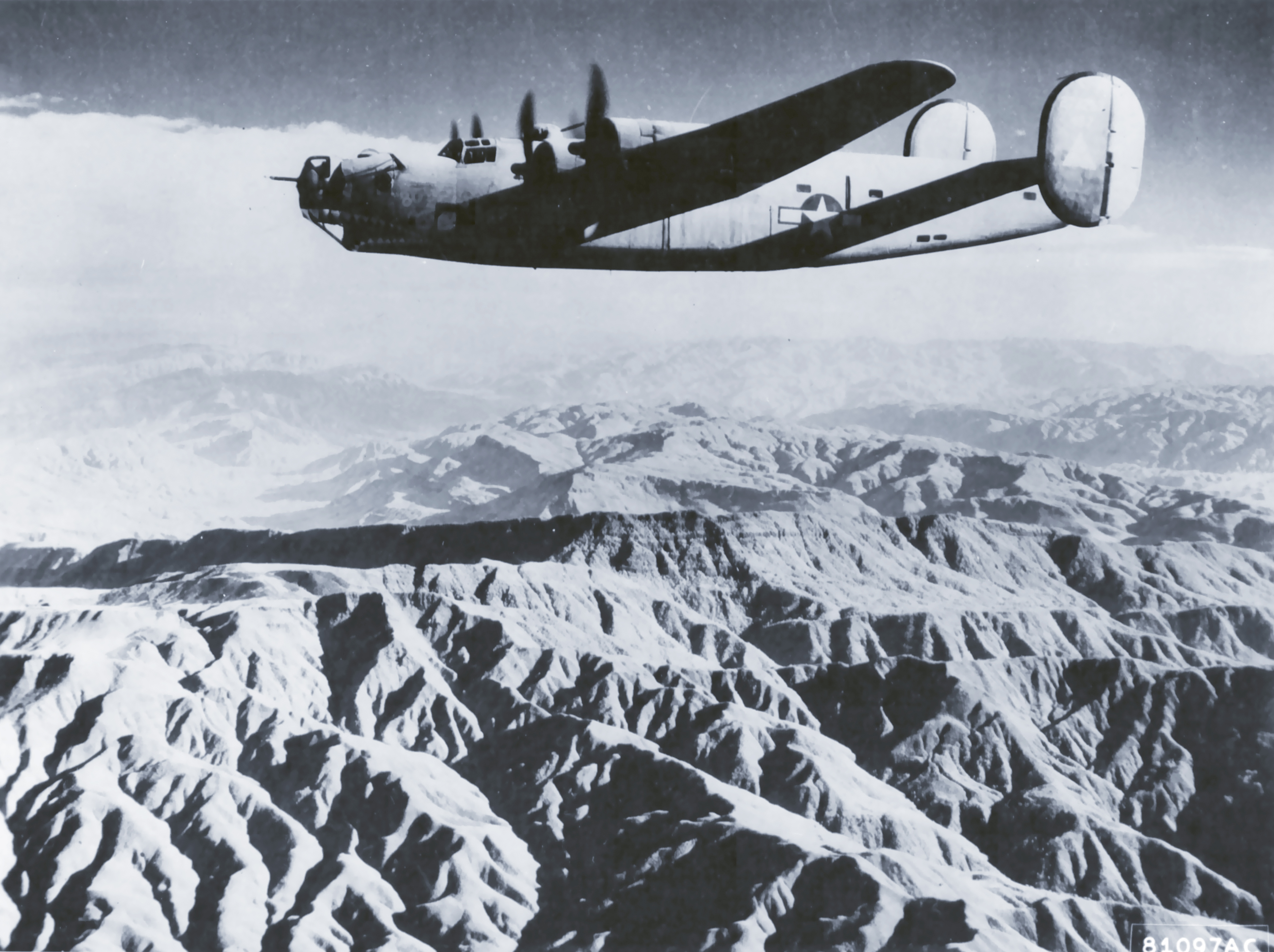 Asisbiz 42 73257 B-24J Liberator 14AF 308BG374BS 80 Days in flight over ...