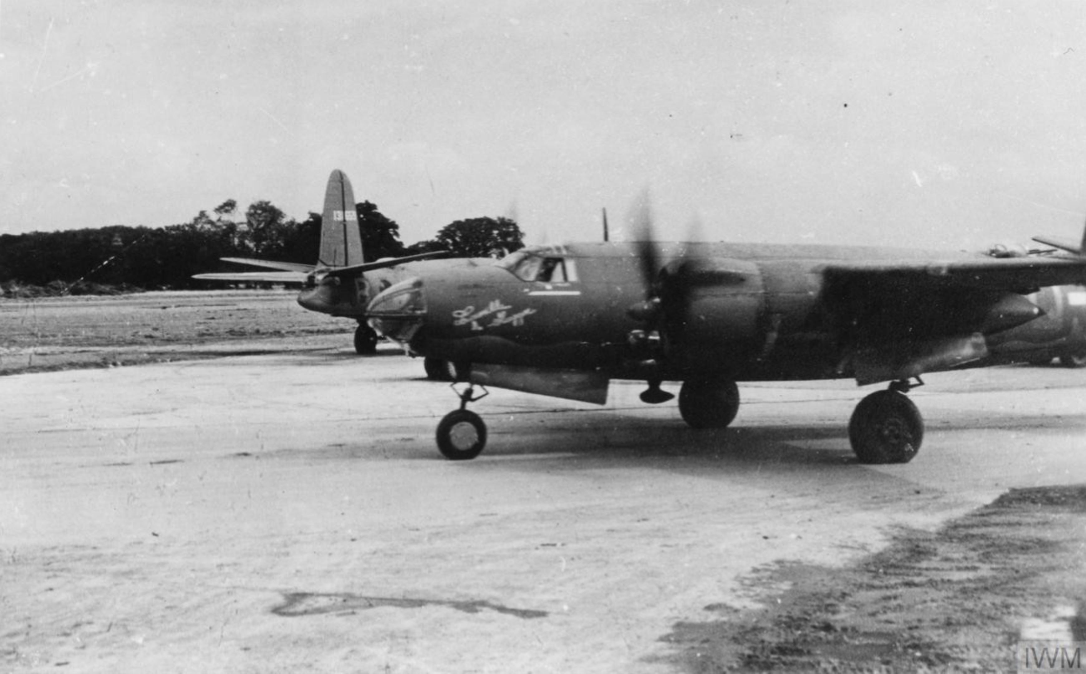 Asisbiz USAAF B-26B Marauder 8AF 387BG558BS Loveable Rogue FRE8156