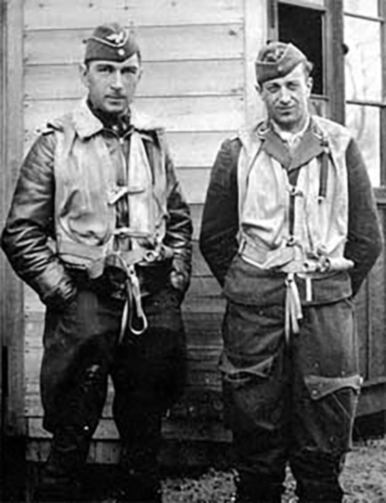 Asisbiz Aircrew Luftwaffe pilots Werner Molders and Hartmann Grasser 01