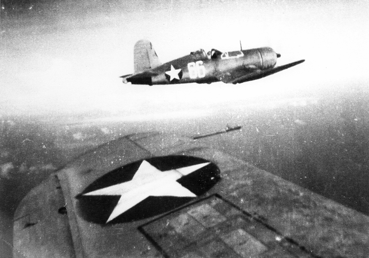 Asisbiz Vought F4U 1 Corsair VMF 122 White 66 on patrol over Palau ...