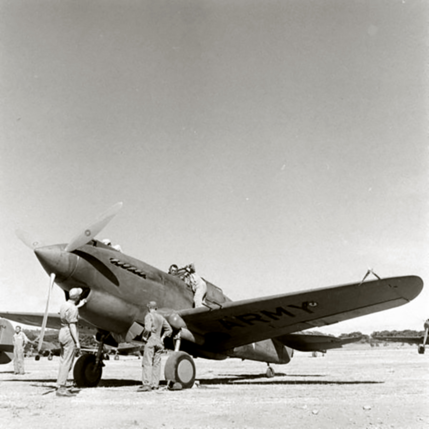 Asisbiz Curtiss Hawk 81A Clark Philippines 01