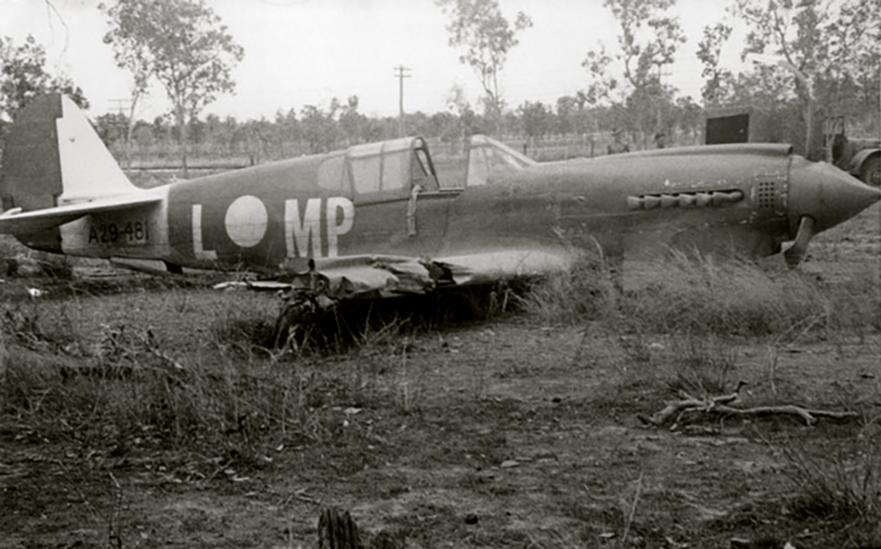 Asisbiz USAAF 42 104703 Curtiss P-40N Kittyhawk RAAF 86Sqn MPL A29 481 ...