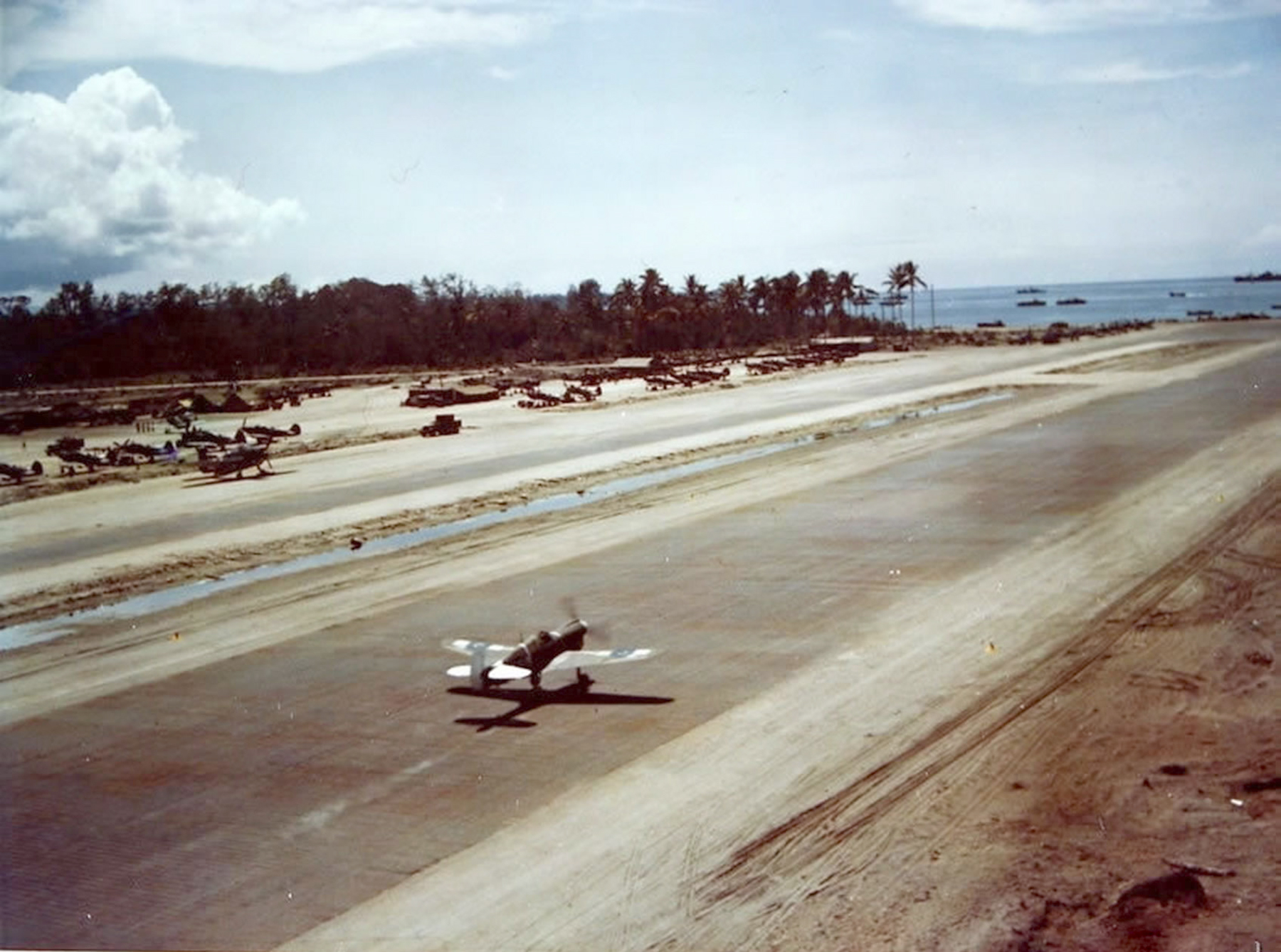 Asisbiz Airbase RNZAF P-40 Kittyhawk at Torokina April 1944 01