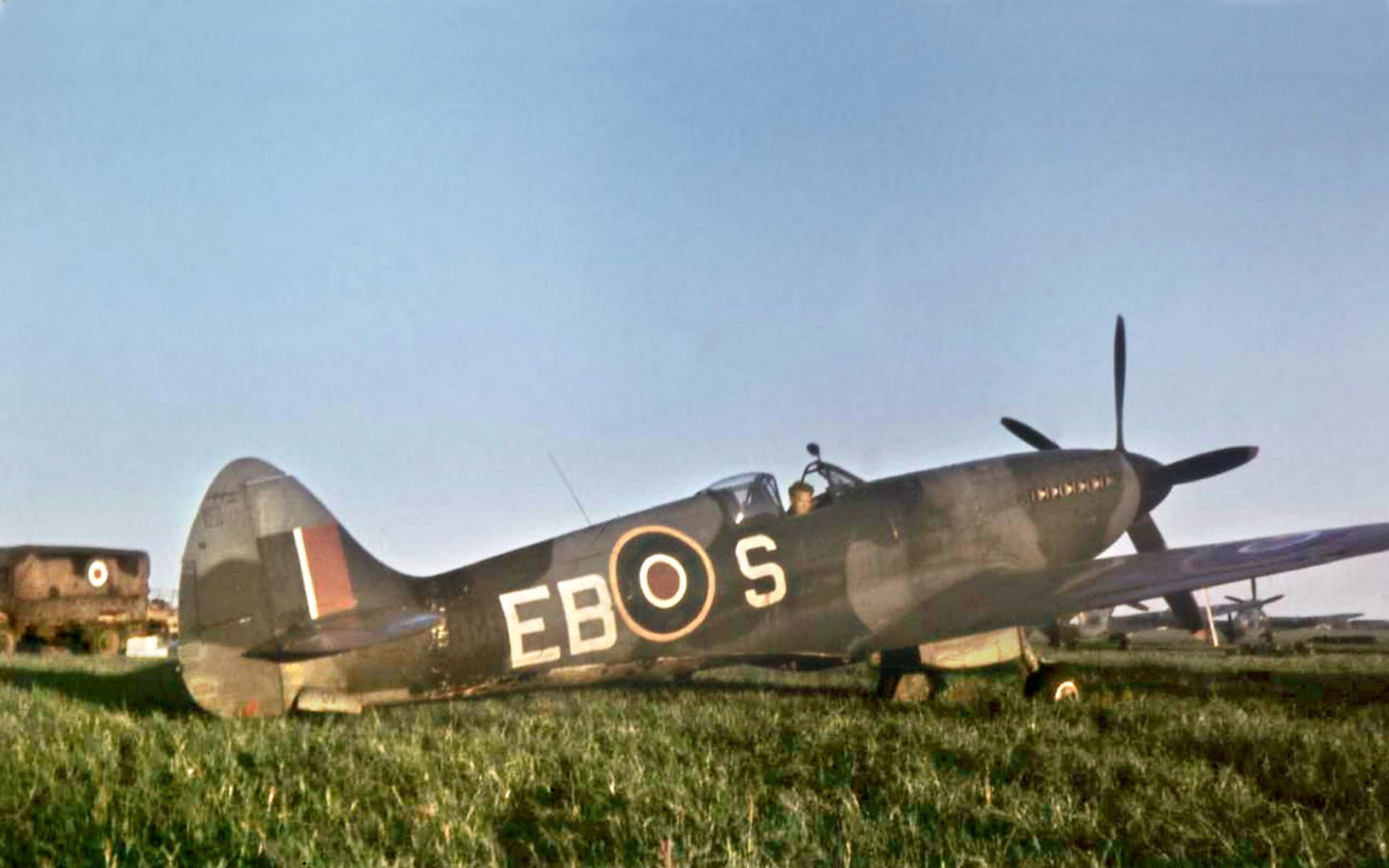 Asisbiz Spitfire XIVe RAF 41Sqn EBS part of 125 Wing at Kastrup ...